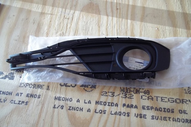 Genuine OEM Fog Light Trim for BMW 51117432618 for sale online | eBay