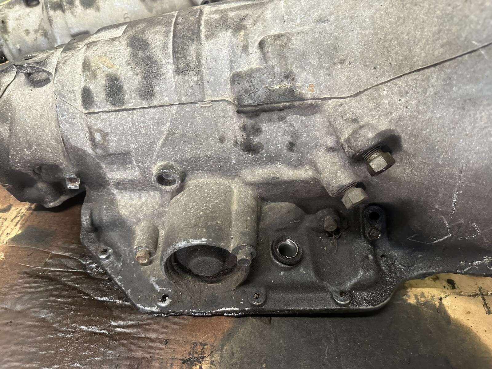 1984 TH350 Transmission Case ML5E12(a) | eBay