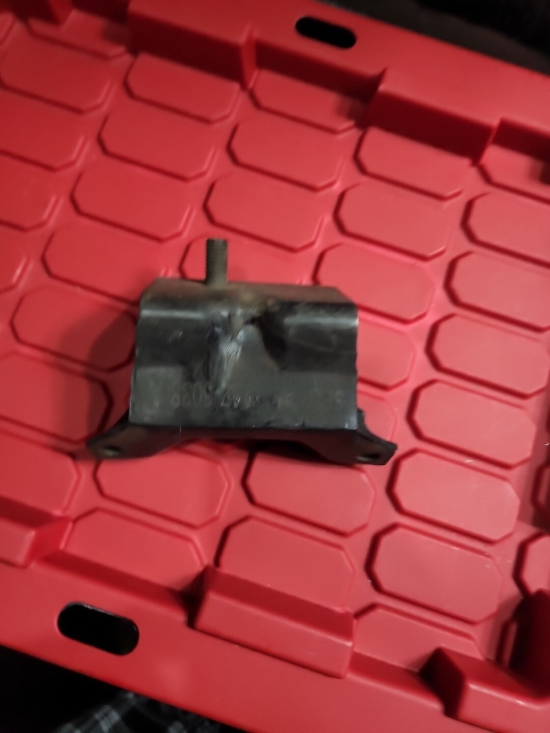 NOS 1961-62 FORD & MERCURY FRONT LEFT MOTOR MOUNT FORD C1AZ-6038-A;BWD ...