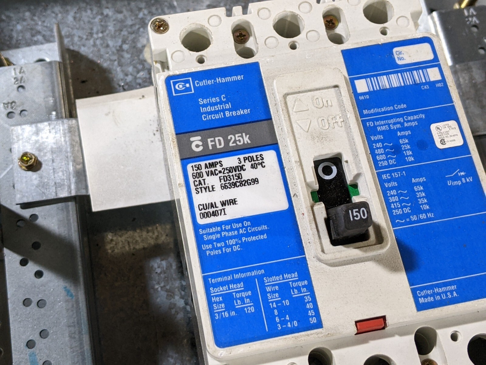 Cutler Hammer PRL2A Pow-R-Line Panelboard 150 AMP 208Y/120V 3 Phase 4W ...