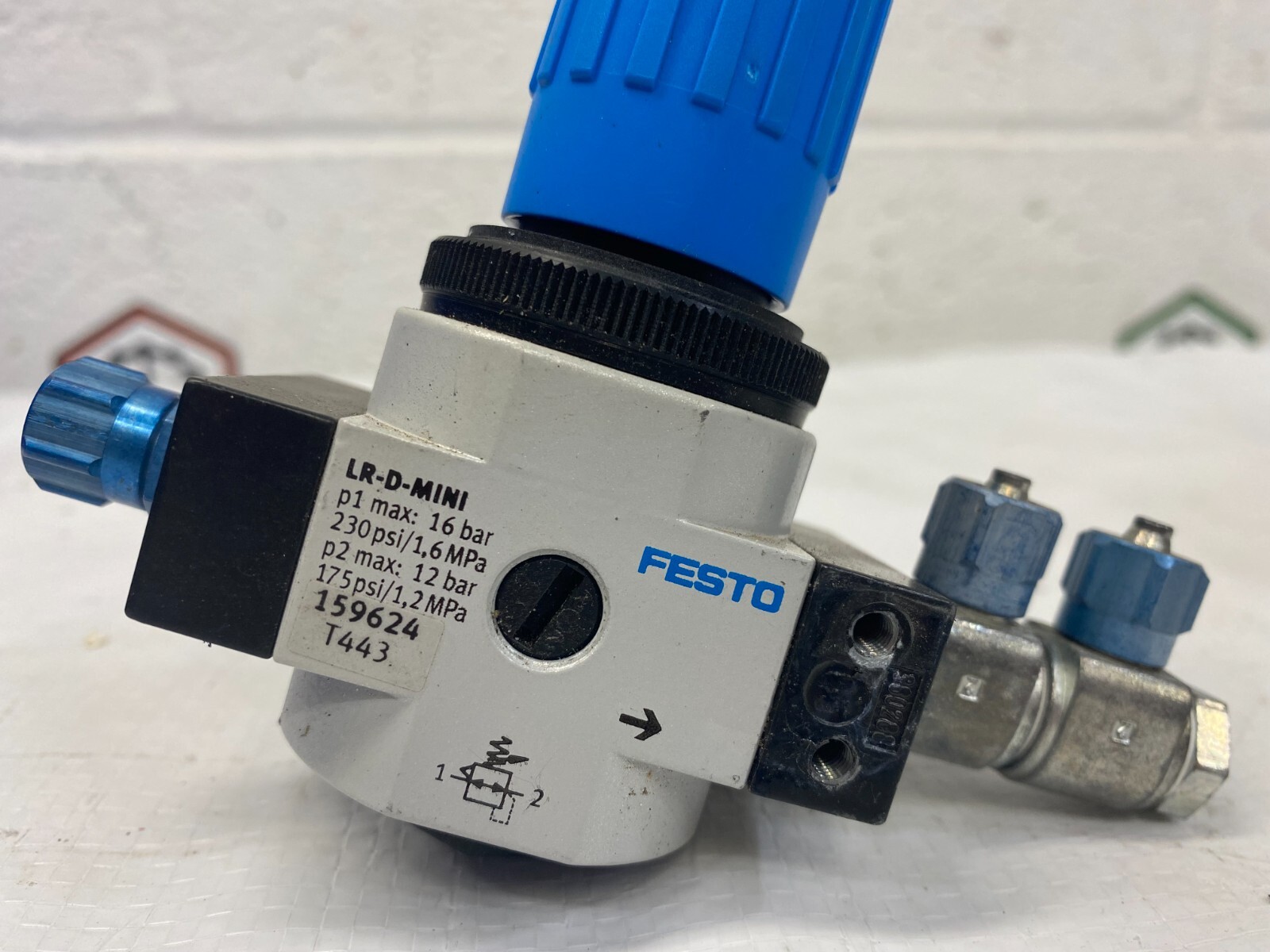 Festo LR-D-MINI T443 Pressure Regulator P1 Max: 16bar 230 psi/1,6 MPa ...