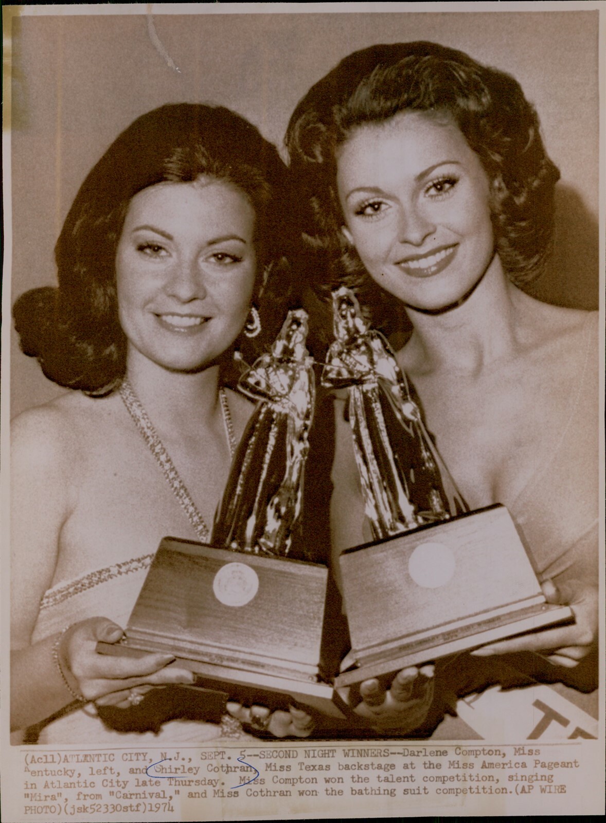 LG819 '74 Wire Photo SECOND NIGHT WINNERS Darlene Compton Shirley ...