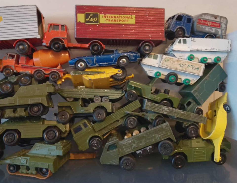 ORIGINAL VINTAGE DIECAST TOY JOB LOT LESNEY MATCHBOX MILITARY VEHICLE ...