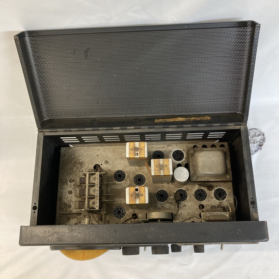 Hallicrafters Co. Model S-40 General Coverage Short-Wave Reciever ...