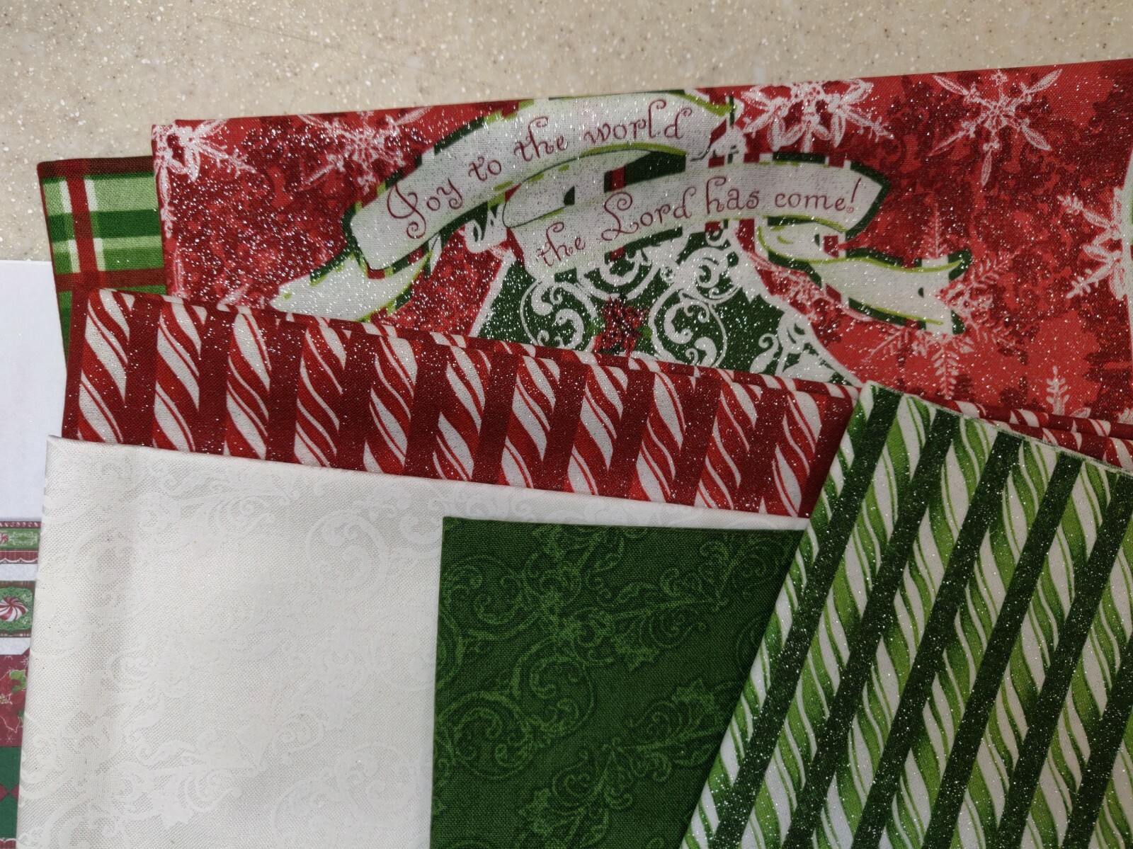 Christmas Poinsettias & Peppermints Wall Quilt Kit by Studio E Fabrics ...