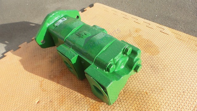 John Deere RE60323 Tandem Hydraulic Steering Pump 8100 for sale online ...