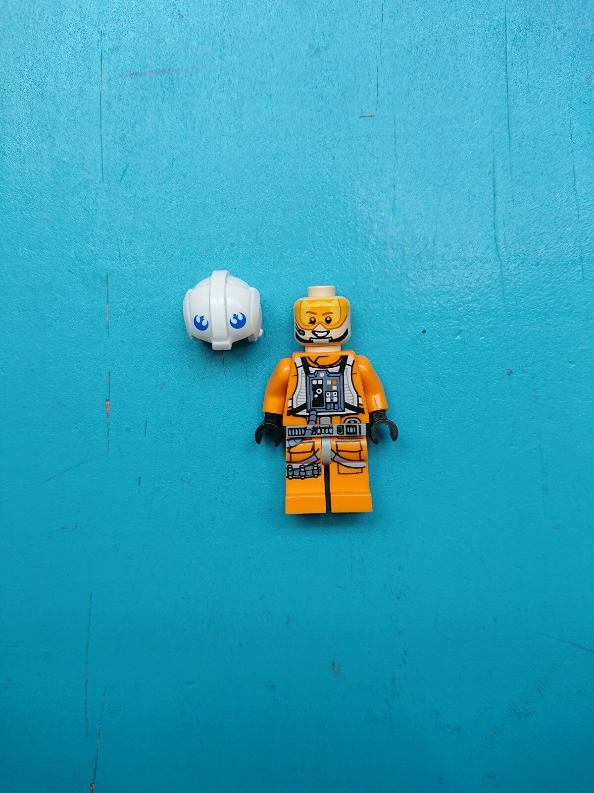 Lego Star Wars Minifigure Zin Evalon Rebel Pilot Orange Jumpsuit 11912 ...