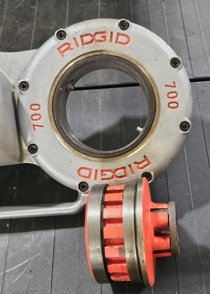 Ridgid 700 T2 Pipe Threader with 1/4" Die Ships Free | eBay