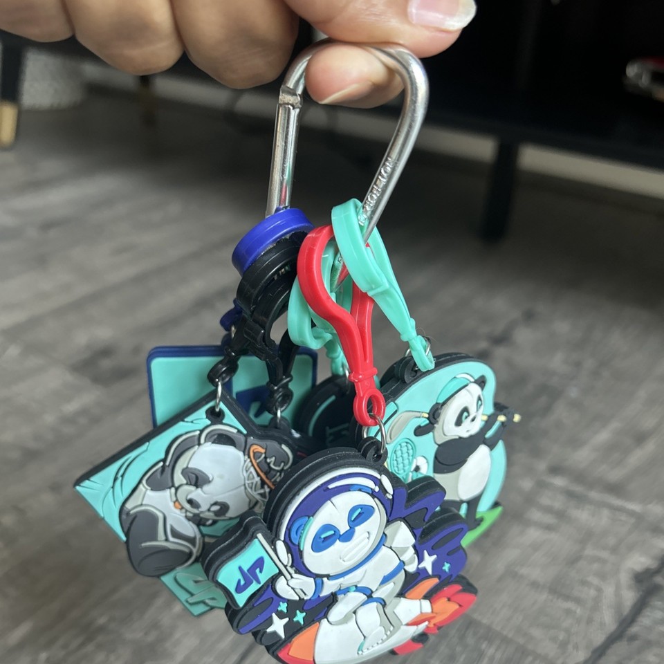 Lot of 7 Dude Perfect Backpack Keychains Bag Charms DP Panda No ...