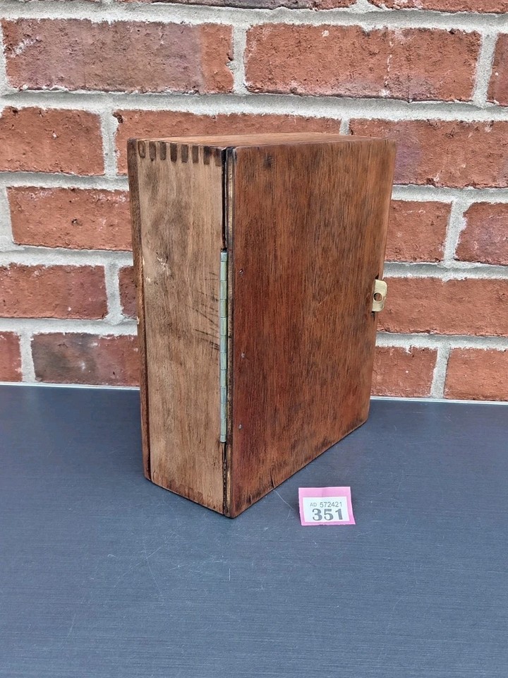 Vintage Wooden Storage Box 🌿 P351 (Old Rustic Wood Lockable First Aid ...