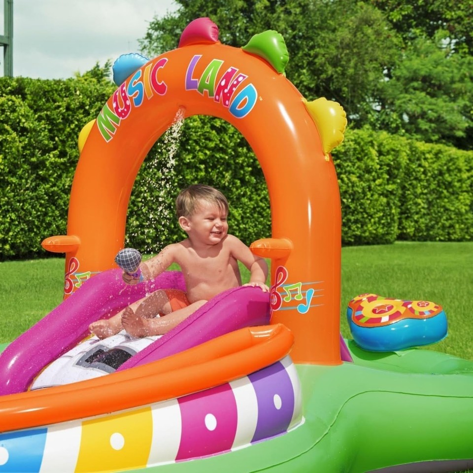 Inflatable Garden Play Centre with Slide, Water & Ball Pit – Splash Fun ...