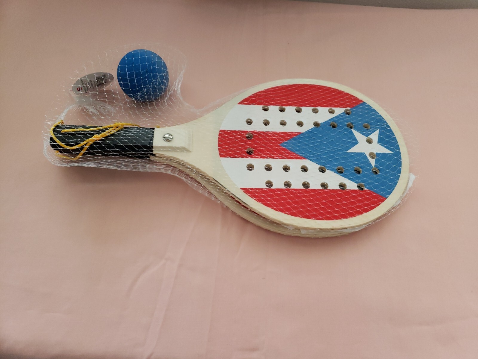 NWT SET OF 2 BEACH PADDLES WITH BALL WITH PUERTO RICAN FLAG | eBay