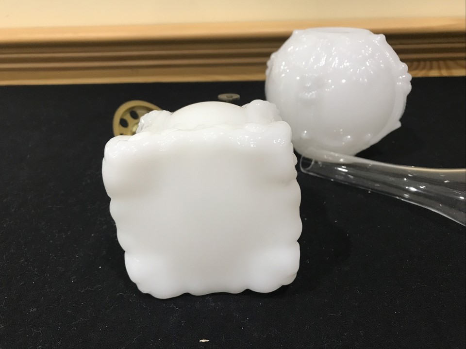 Antique GWTW MILK GLASS MINIATURE OIL KEROSENE LAMP NUTMEG BURNER Smith ...