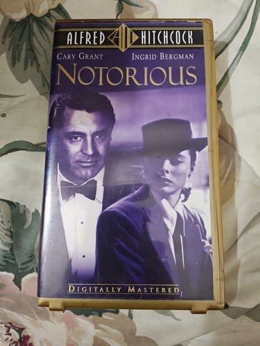 NOTORIOUS CARY GRANT, INDRIG BERGMAN ALFRED HITCHCOCK Gold Case Super ...