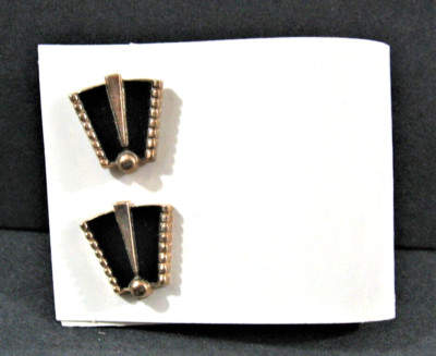 Vintage Exclamation Mark Goldtone Cuff Link Set On Shirt Cuff Shaped ...