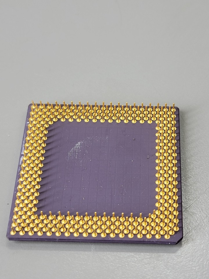 AMD 200mhz AMD-K6 200ALR CPU Super Socket 7 (2.9v) Vintage, Rare, 1997 ...
