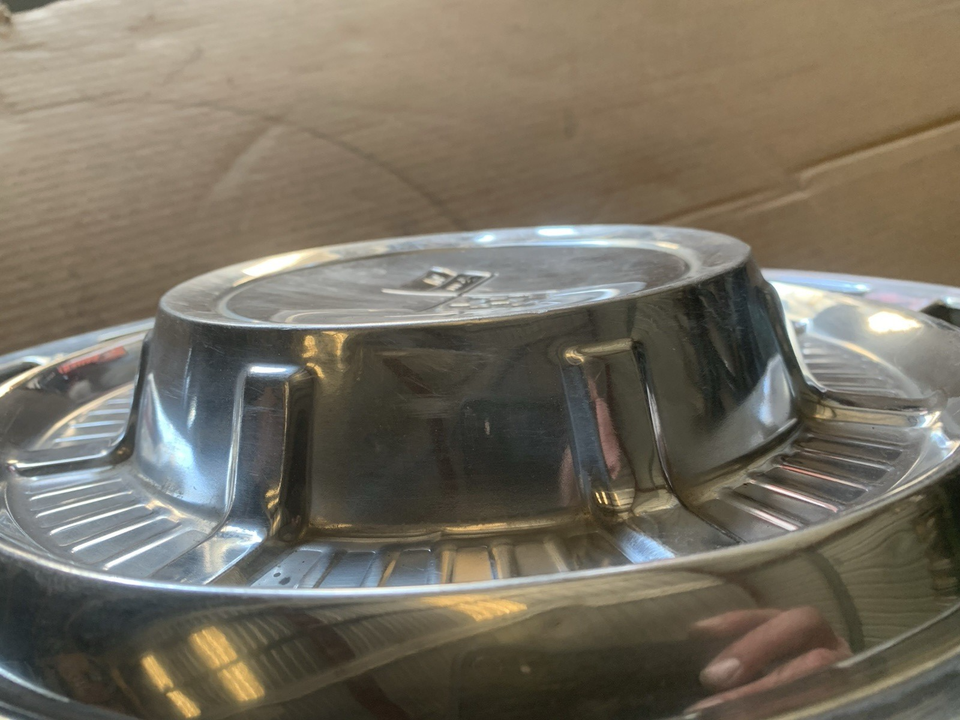 1959 59 Chevrolet Impala Hubcap Rim Wheel Cover Hub Cap 14" OEM USED E1 ...