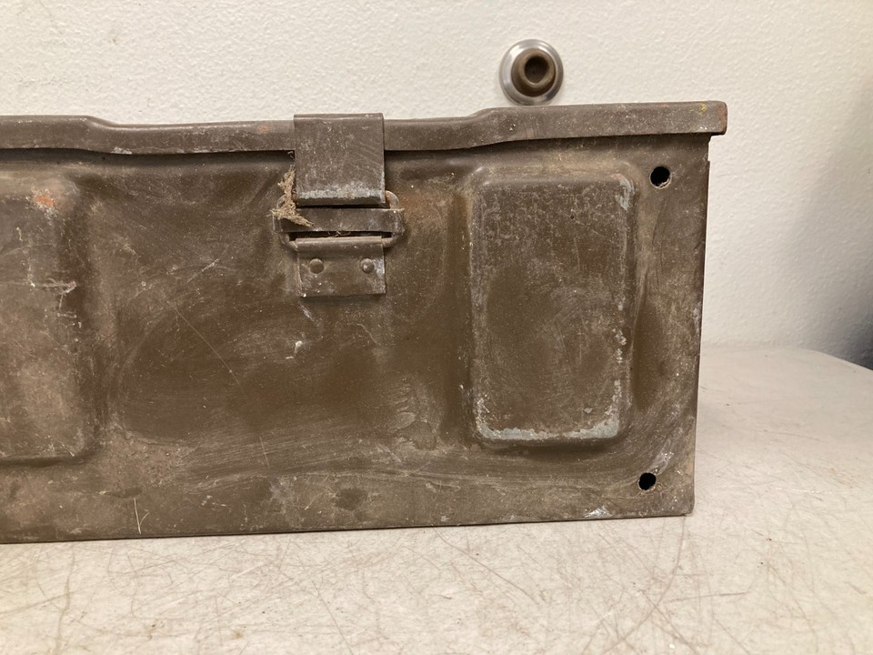 US MILITARY 2 CART 105mm MORTOR SHELL STEEL METAL AMMO STORAGE BOX CASE ...