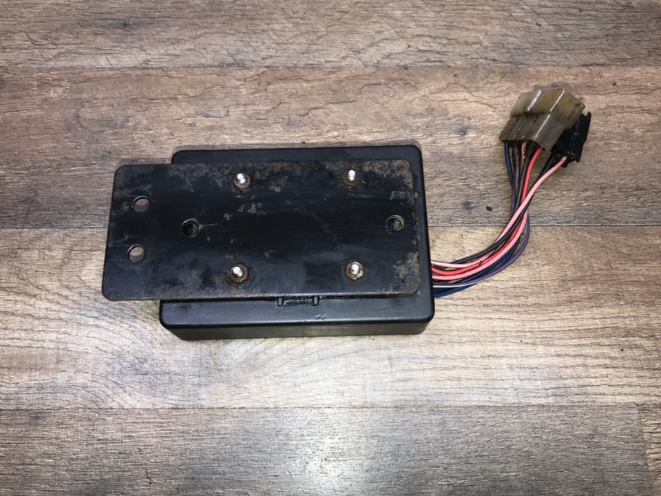 John Deere 316 318 322 420 Time Delay Control Module AM105170 | eBay