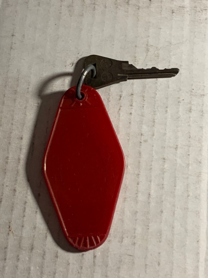 Red Carpet Inn Hotel Motel Key Fob & Key Commerce California #137 | eBay