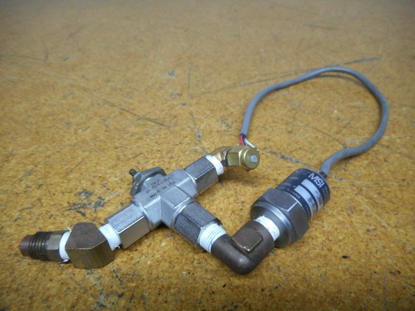 MSI MSP-300-100-P-0048A Pressure Transducer With Parker 2F-B2XJ-SSP ...