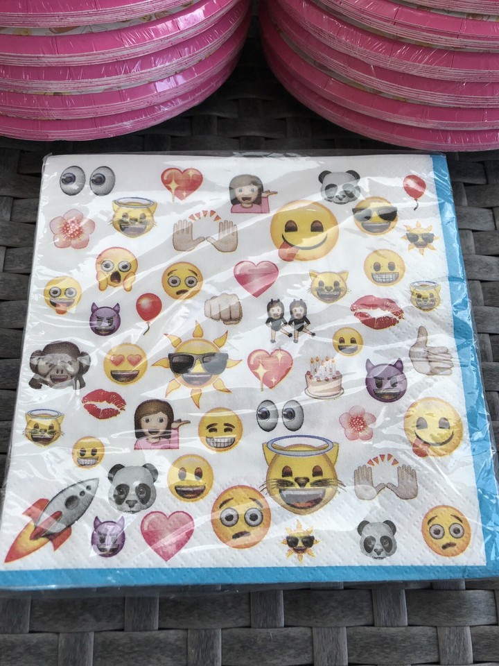 Lot Emoji Birthday Party Supplies -16-8count Plates, 1-16count Napkins ...