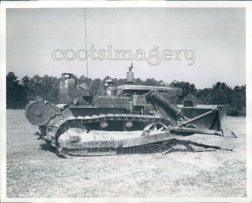 1960 Press Photo Vintage Caterpillar Bulldozer Side View | eBay