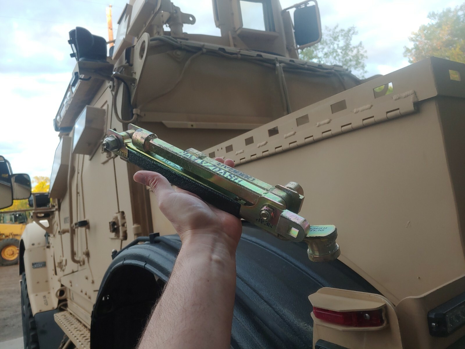 MRAP Battle Lock Key Multi Key for all MRAP Variants Maxxpro RG31 ...