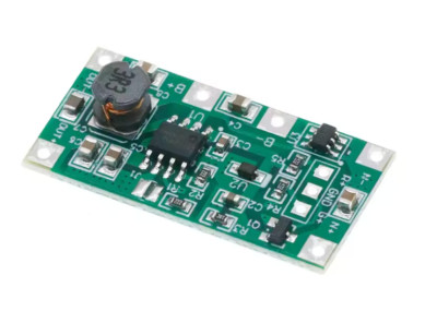 Step-Up DC5V Laderegler Li-Ion 3,7V 18650 Modul UPS Charger Boost LED ...