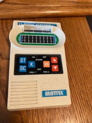 Classic Football Mattel (2000) Retro Handheld Games