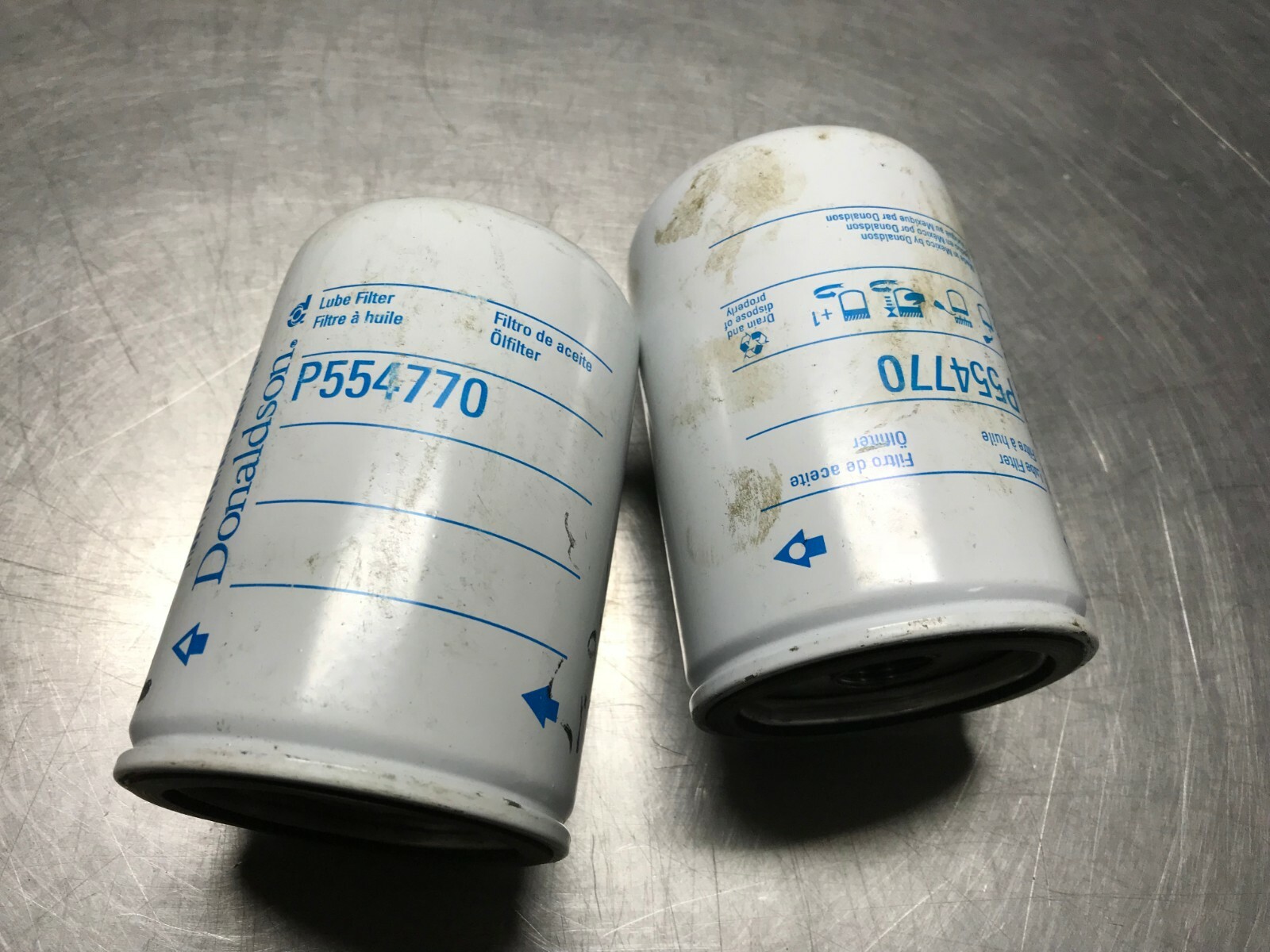 P554770 GENUINE Donaldson Oil Lube FILTER QTY of 2 Filters | eBay
