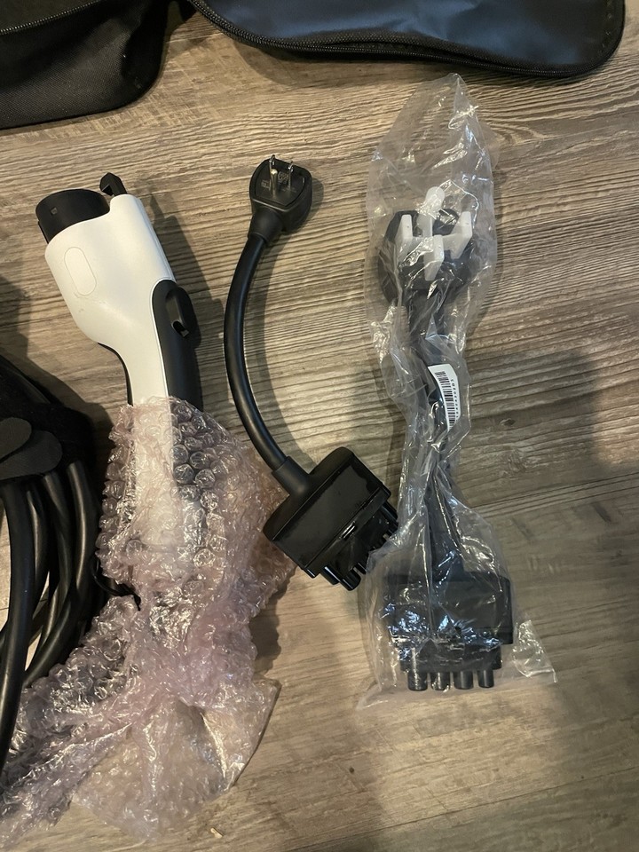 EV Charger for Toyota Prius Rav4 Prime bZ4X Electric Car Charging cable ...