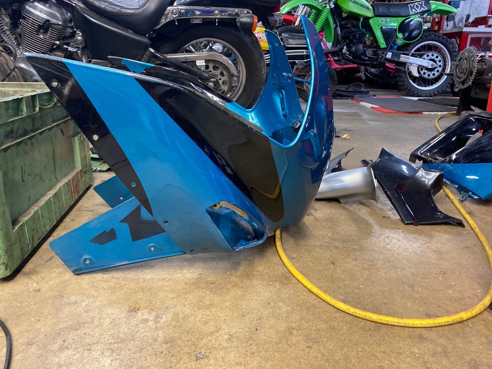 94 KAWASAKI ZX600 ZX600E ZX-6 NINJA FAIRING, FRONT UPPER COWL #WC95 | eBay