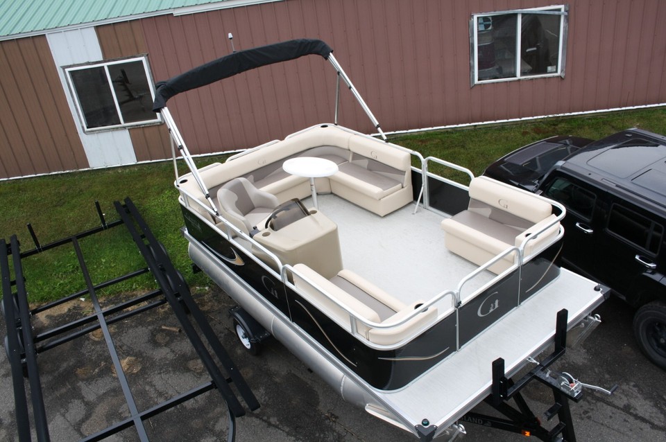 New 16 ft electric pontoon boat with Electric 7.5 Mercury Avatar --- | eBay