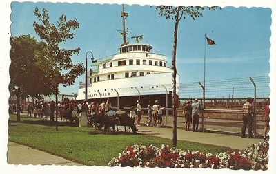 Henry Ford II MacArthur Lock Soo Locks Sault Ste Marie MI Michigan ...