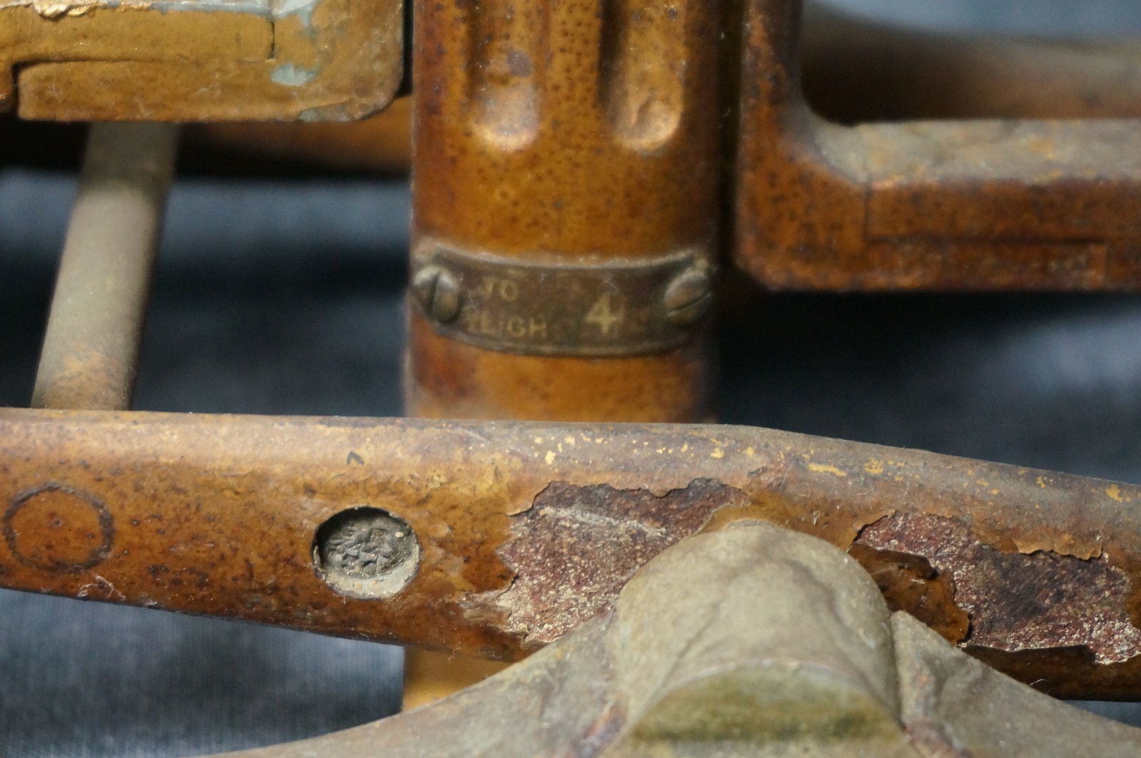 LION QUICK ACTION Balance SCALE 4 LB. - Herbert & Sons Ltd. LONDON ...