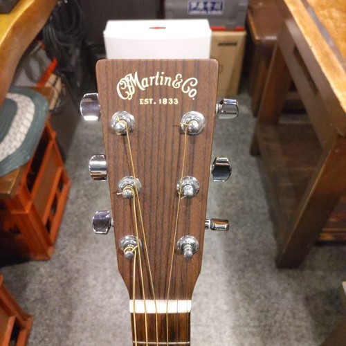 Martin 000M Acoustic Guitar with Hard Case - New Old Stock, Setup ...