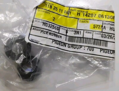 (2) Genuine Kia OE Clips 14207-06130M | eBay