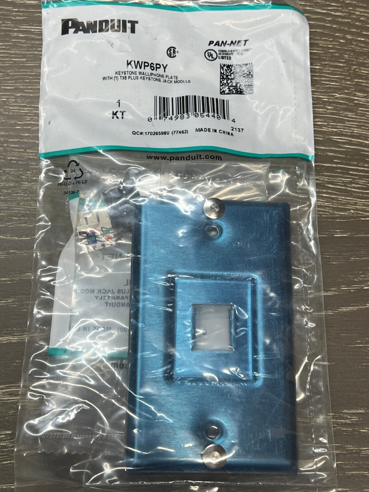 30 PIECE PANDUIT LOT - FACEPLATES, SURFACE MOUNTS, AND JACKS - SEE ...