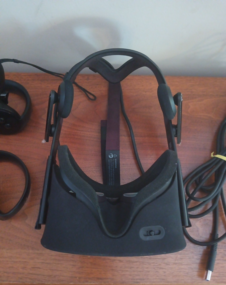 Oculus Rift C4-A VR Virtual Reality Headset System with Controllers ...