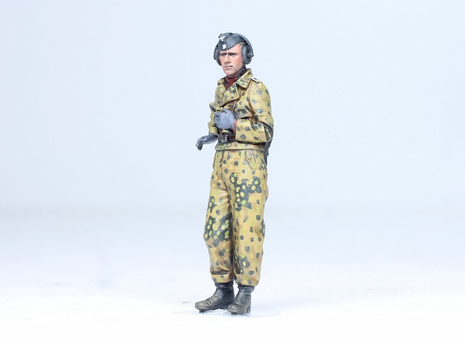(Pre-Order) German SS Panzer Commander WW2 1:35 Pro Built Model #2 | eBay