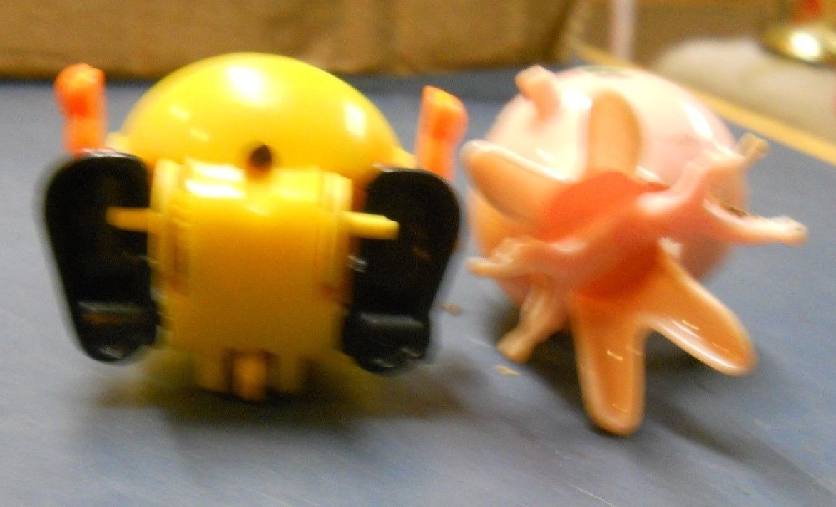 VINTAGE 1980'S LOT 2 WHITE KNOB WIND UP PAC MAN & OCTOPUS | eBay