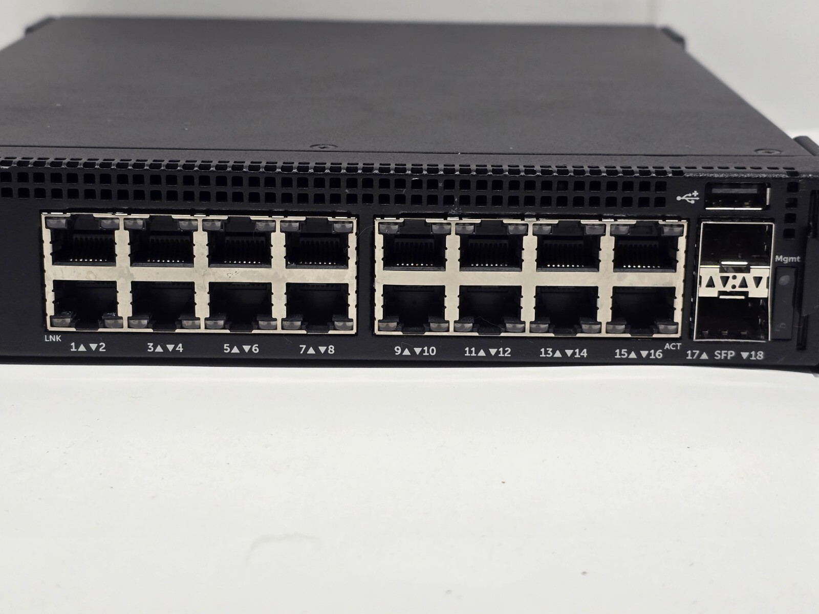 Dell X1018 E10W 16-Port Gigabit Ethernet Smart Managed Network Switch ...