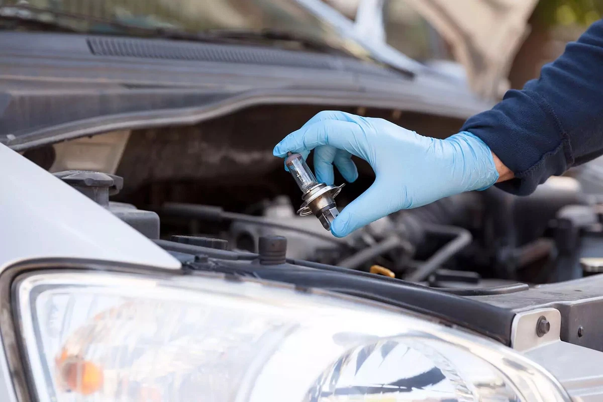 Signs That You Should Replace Your Headlights