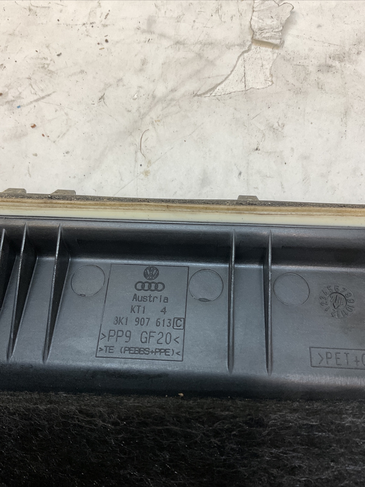 2009-2016 AUDI A4 QUATTRO ENGINE COMPUTER CONTROL MODULE HOUSING COVER ...