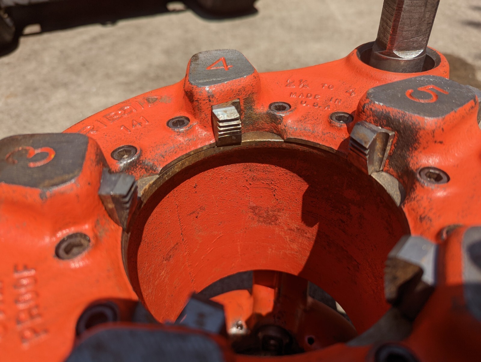 RIDGID 141 PIPE THREADER, 2-1/2" - 4" 36620 300535 700 1822 1224 | eBay