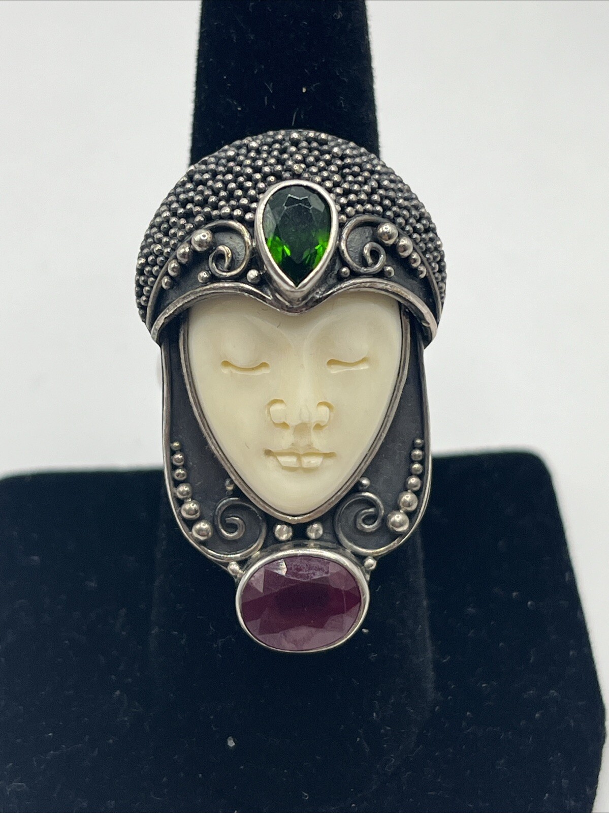 Vintage Bali Goddess Sterling Silver Ring Size 8 - Gem