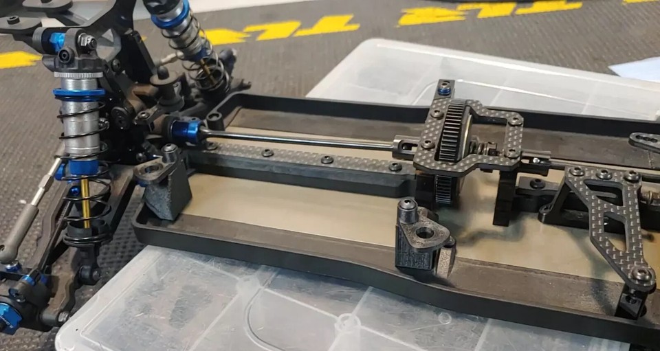 Team Associated B74 Battery Mount Kit | eBay