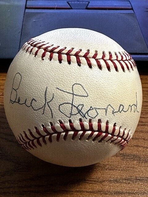 BUCK LEONARD 5 SIGNED AUTOGRAPHED ONL BASEBALL! Negro Leagues Grays ...