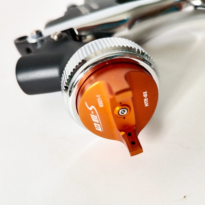 ANEST IWATA Car Spray Gun 1.4mm Nozzle Upper Pot Paint Spraying High ...